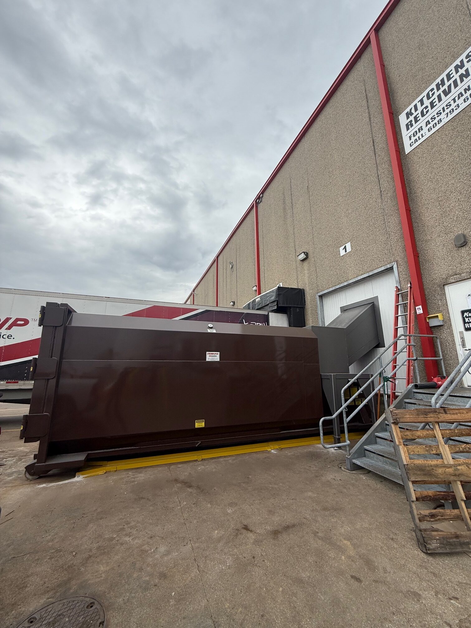 Warehouse Trash Compactors | Harmony